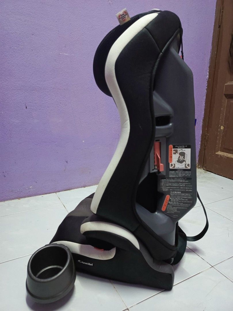 Combi joytrip, Babies & Kids, Going Out, Car Seats on Carousell