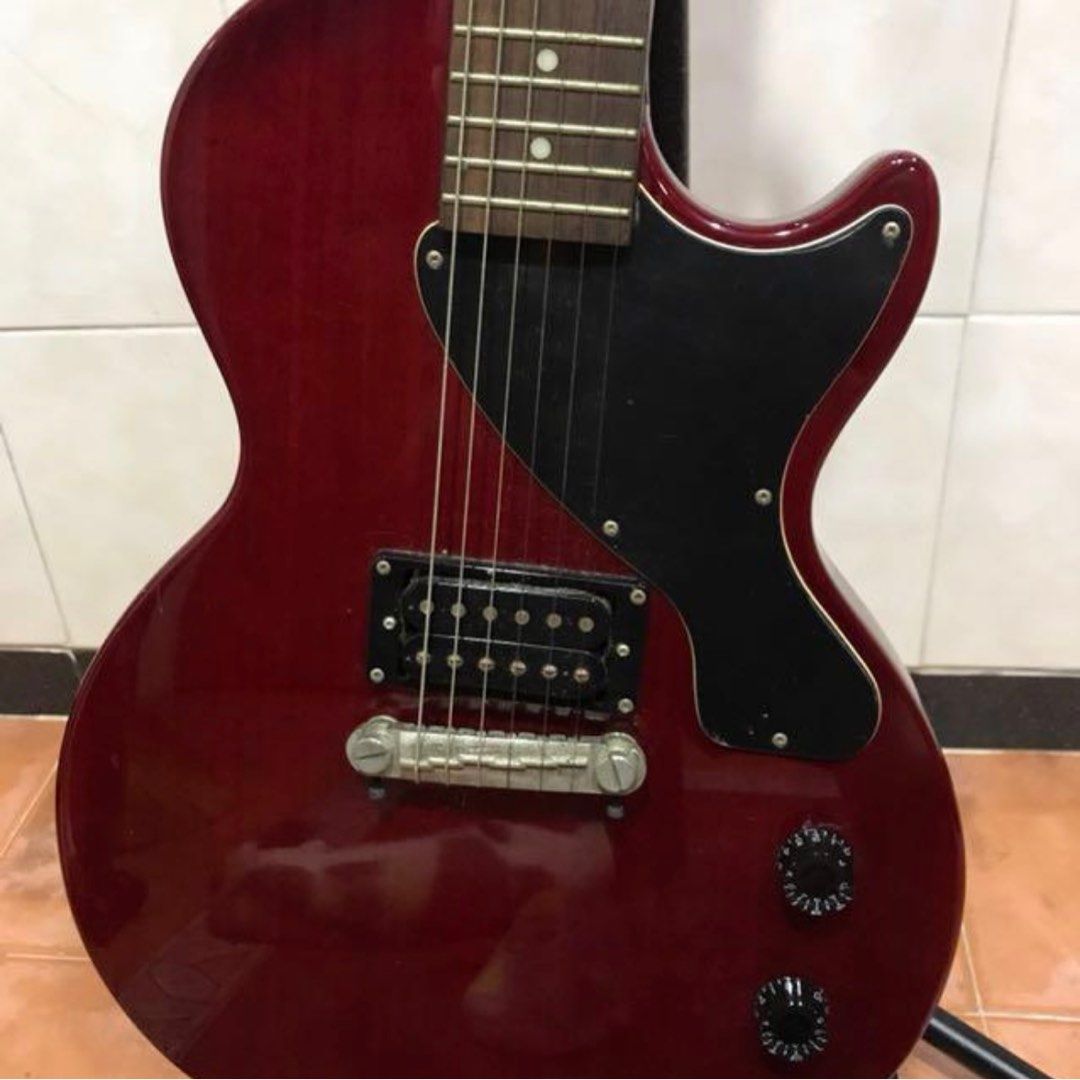 Epiphone Junior Model, Hobbies & Toys, Music & Media, Musical ...