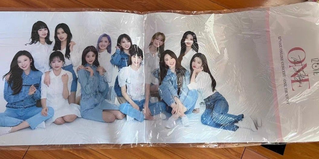[PO, READ DESCRIPTION] IZ*ONE OFFICIAL MOUSEPAD ( OR KEYBOARDPAD ? ), Computers & Tech, Parts ...