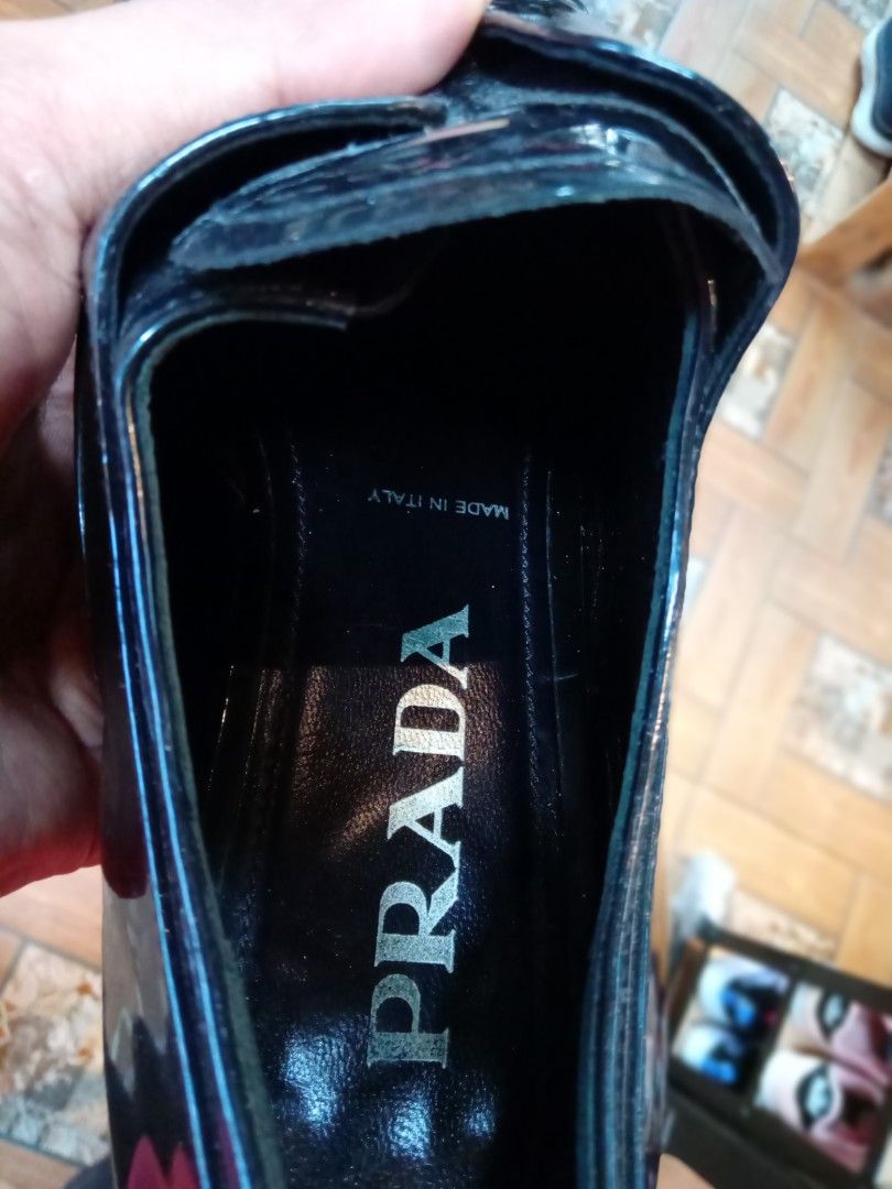 Sepatu Kulit Prada Made in Italy (Woman Formal), Fesyen Wanita, Sepatu ...