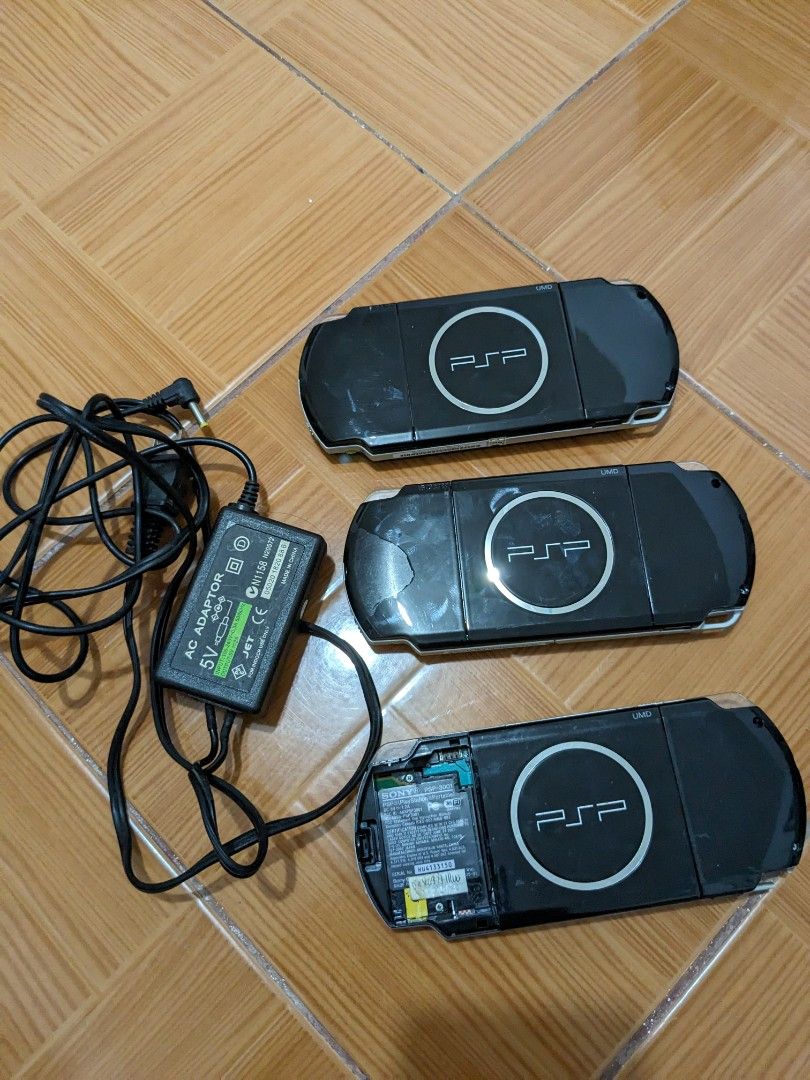 Sony PSP 3000 (3 unit) with issue, Video Gaming, Video Game Consoles ...