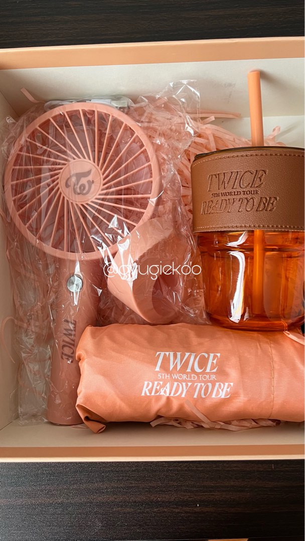 Twice Ready To Be in Bulacan VIP Gift, Hobbies & Toys, Music & Media ...