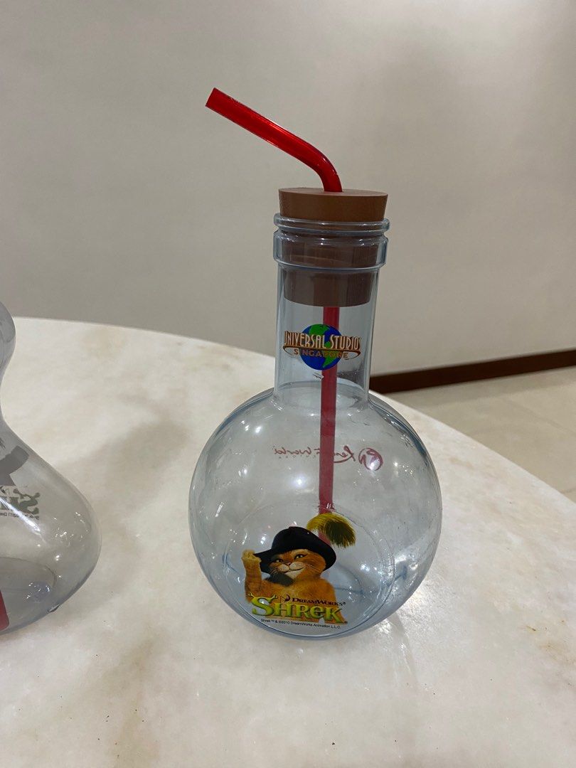 Universal studios water bottle, Hobbies & Toys, Collectibles ...