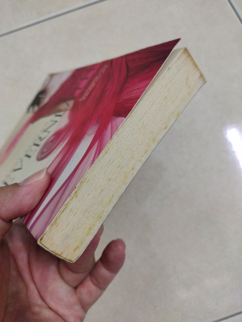 [Used] Everneath by Brodi Ashton (YA > Fantasy / Romance / Paranormal ...