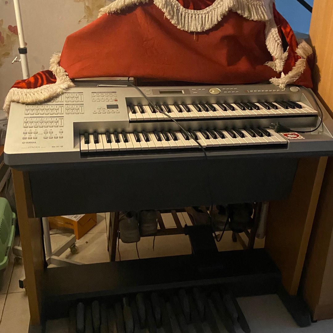 YAMAHA STAGEA ELB 01, Musik & Media, Alat di Carousell