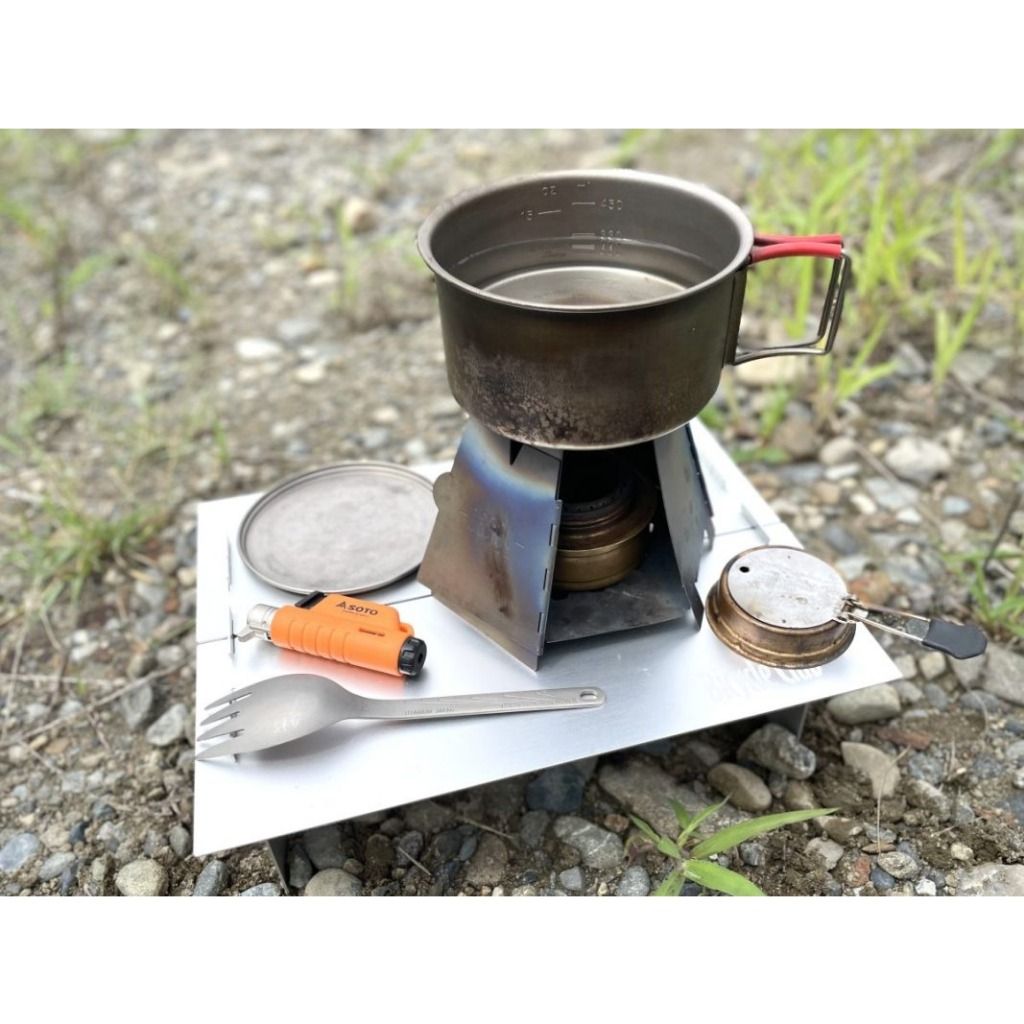 全新 CYCLE＆CAMP TOOLS 超輕量＆極薄鋁製單人桌 輕量化小桌, 哩哩扣扣, 其他在旋轉拍賣