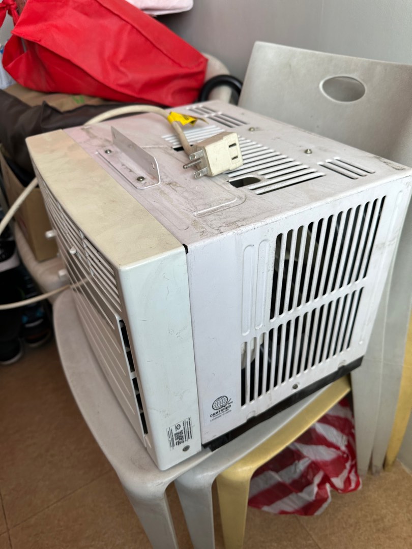 Carrier Optima 0.5Hp Aircon, TV & Home Appliances, Air Conditioning and ...