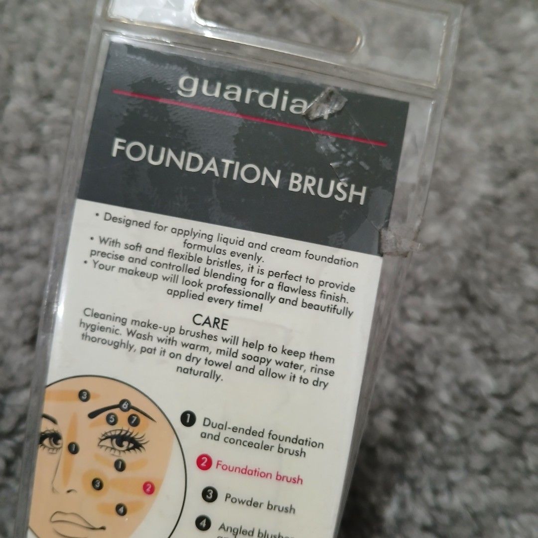 Guardian Foundation Brush, Kesehatan & Kecantikan, Rias Wajah di Carousell