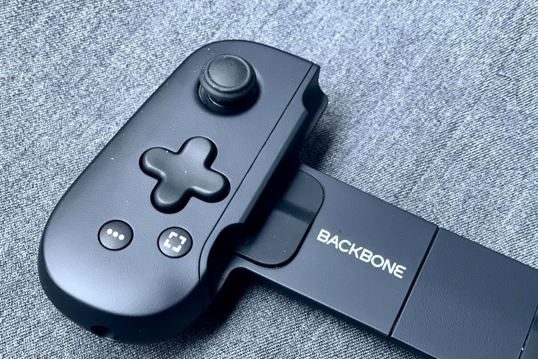 iPhone (Backbone One Gen 2 Controller), Mobile Phones & Gadgets, Mobile ...