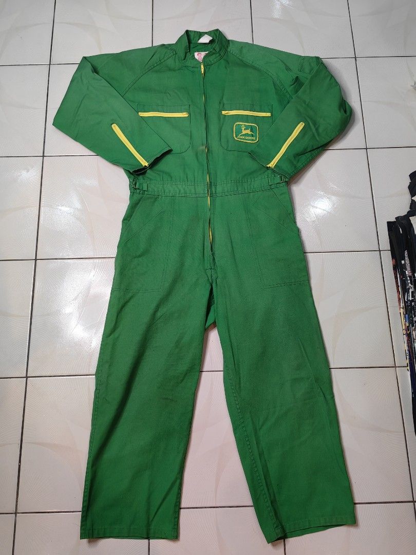 John deere Coveroll, Men's Fashion, Activewear on Carousell