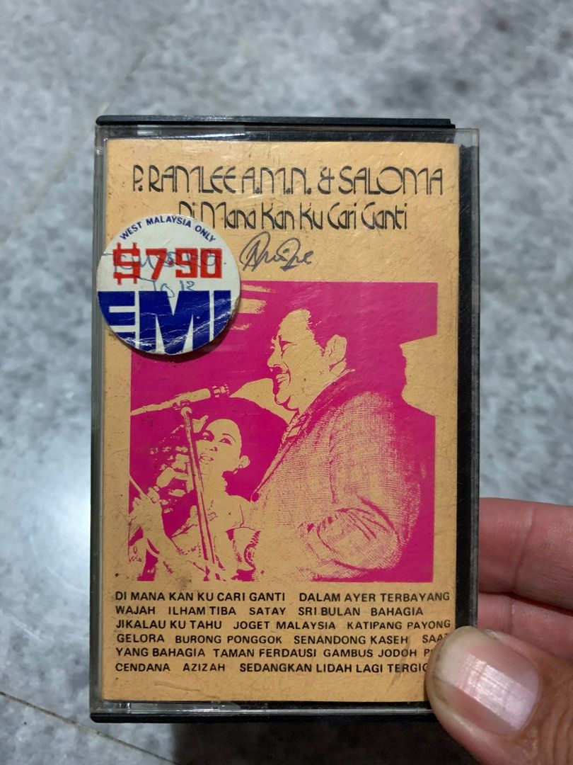 Kaset p ramlee & saloma, Hobbies & Toys, Music & Media, CDs & DVDs on Carousell