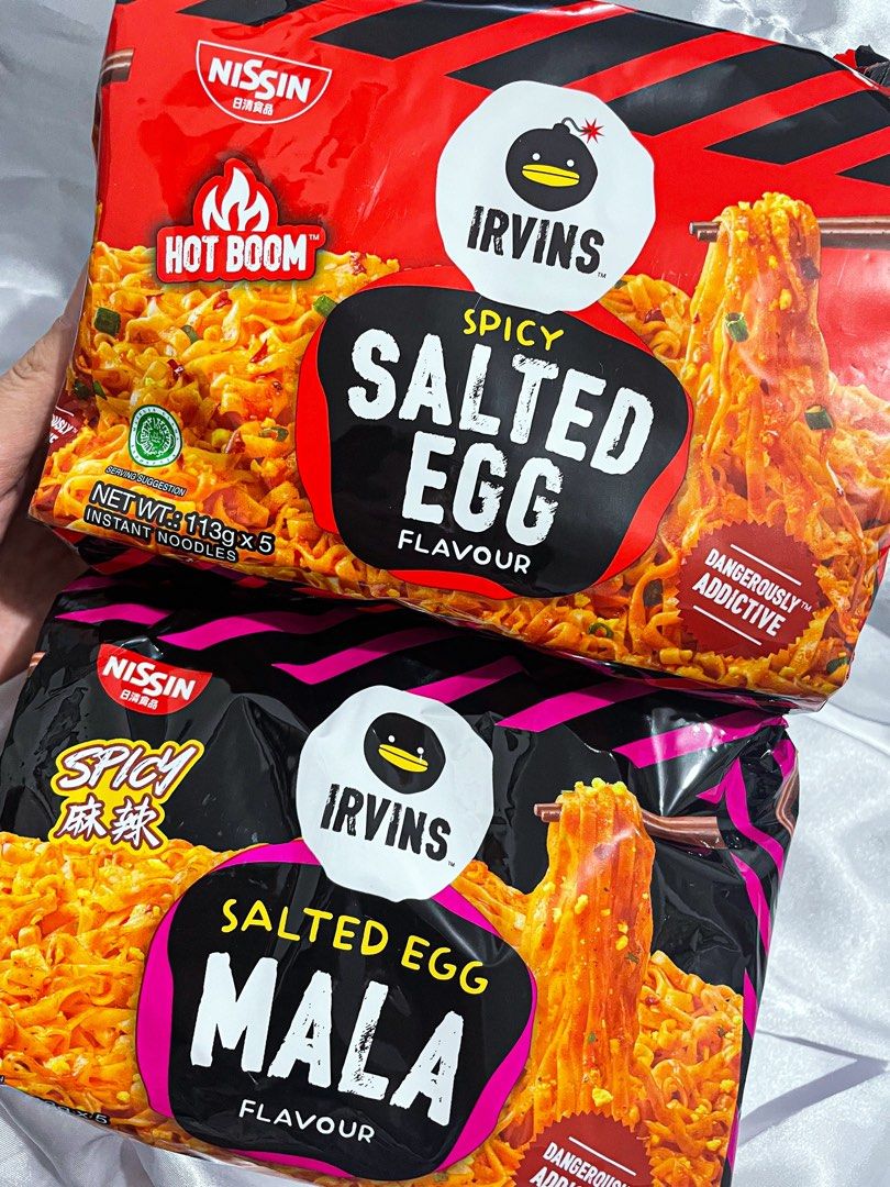 MIE IRVINS SALTED EGG, Makanan & Minuman, Makanan Instan di Carousell