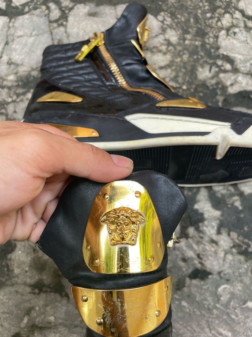 Sepatu luxury versace made in italy size 42, Fesyen Pria, Sepatu ...