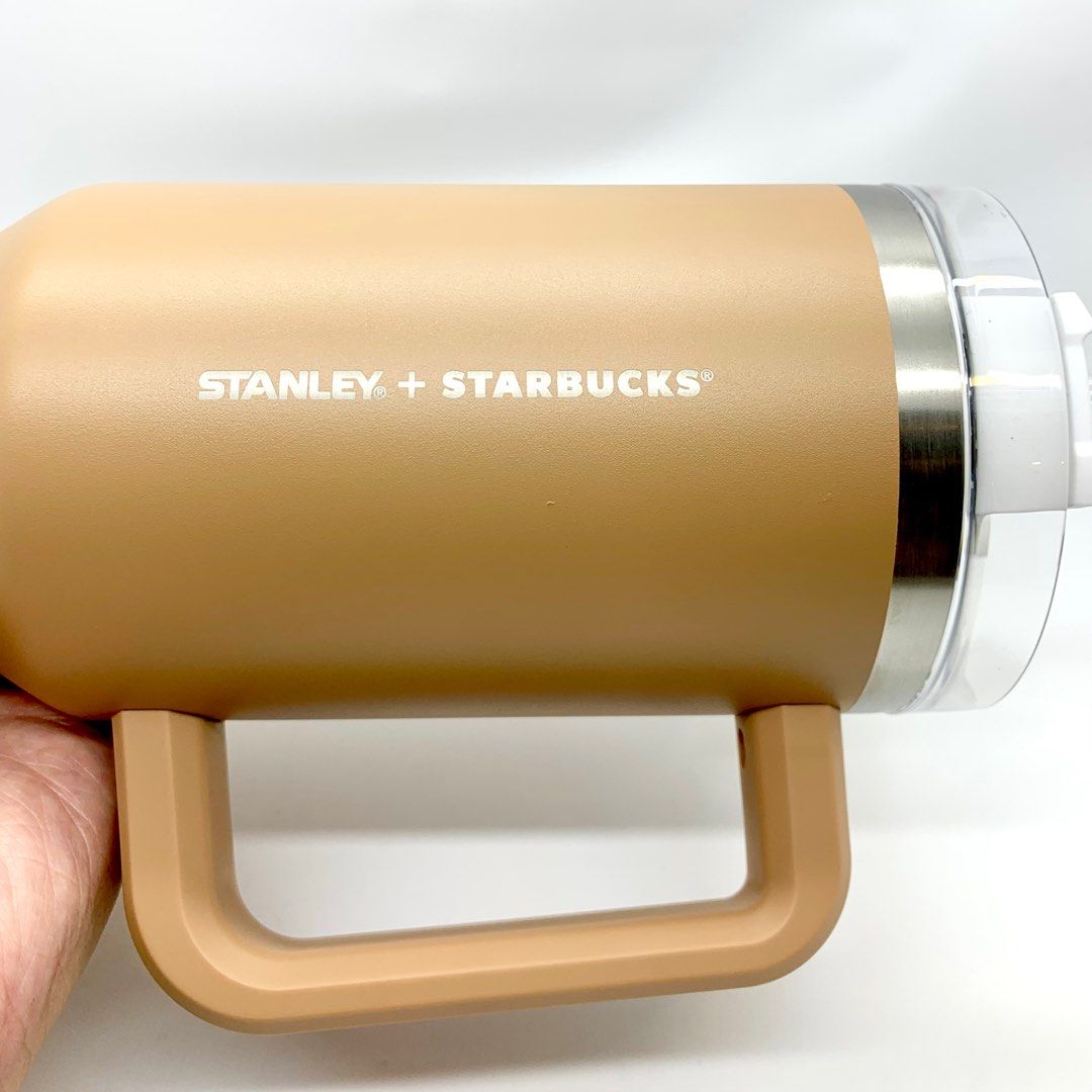 Stanley x Starbucks Camel Philippines 40 oz, Kitchen & Appliances di ...