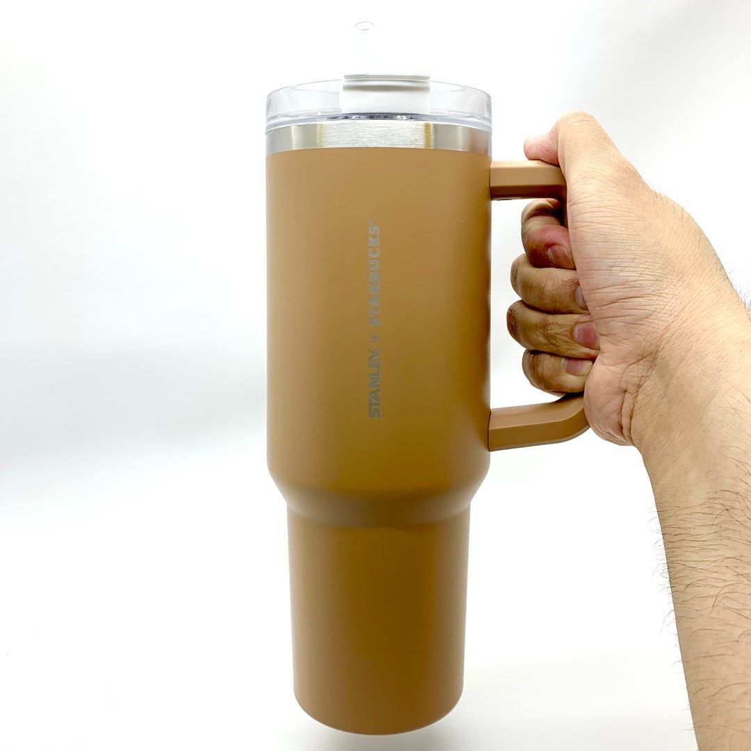Stanley x Starbucks Camel Philippines 40 oz, Kitchen & Appliances di ...