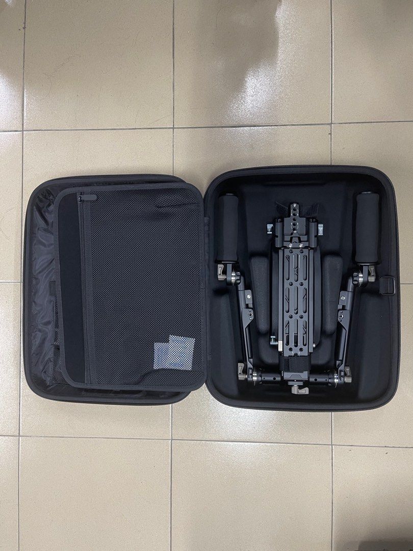 Tilta Lightweight Shoulder Rig, Photography, Photography Accessories ...