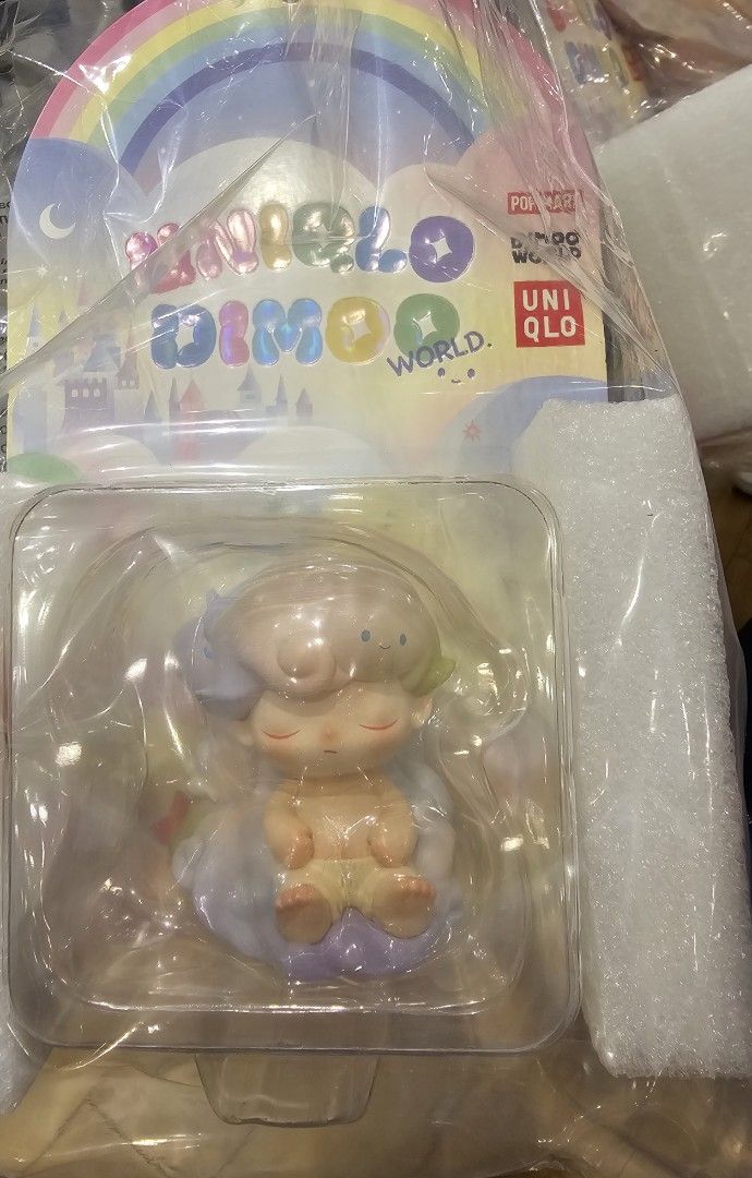 [In stock] Uniqlo x Pop Mart Dimoo World Figurine -- Limited edition ...
