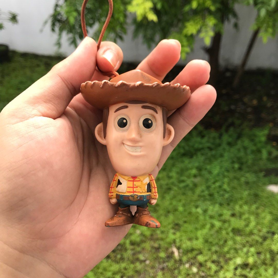 Woody Toy Story Disney Pixar Keychain, Antik, Pajangan di Carousell