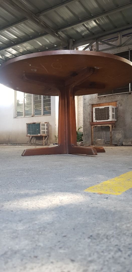 2nd hand round dining table, Furniture & Home Living, Furniture, Tables ...