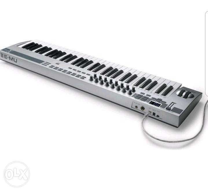 Creative EMU XBoard 61 full keys Midi Controller Keyboard, Hobbies ...