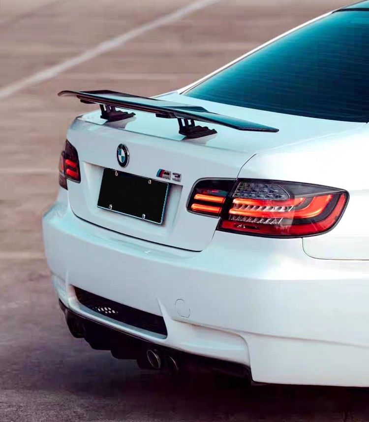 automatic rear spoiler