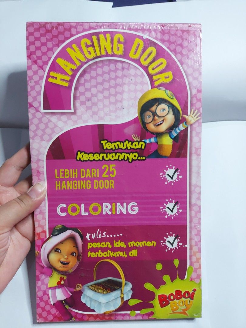 Hanging door dan mewarnai boboi boy, Buku & Alat Tulis, Majalah ...