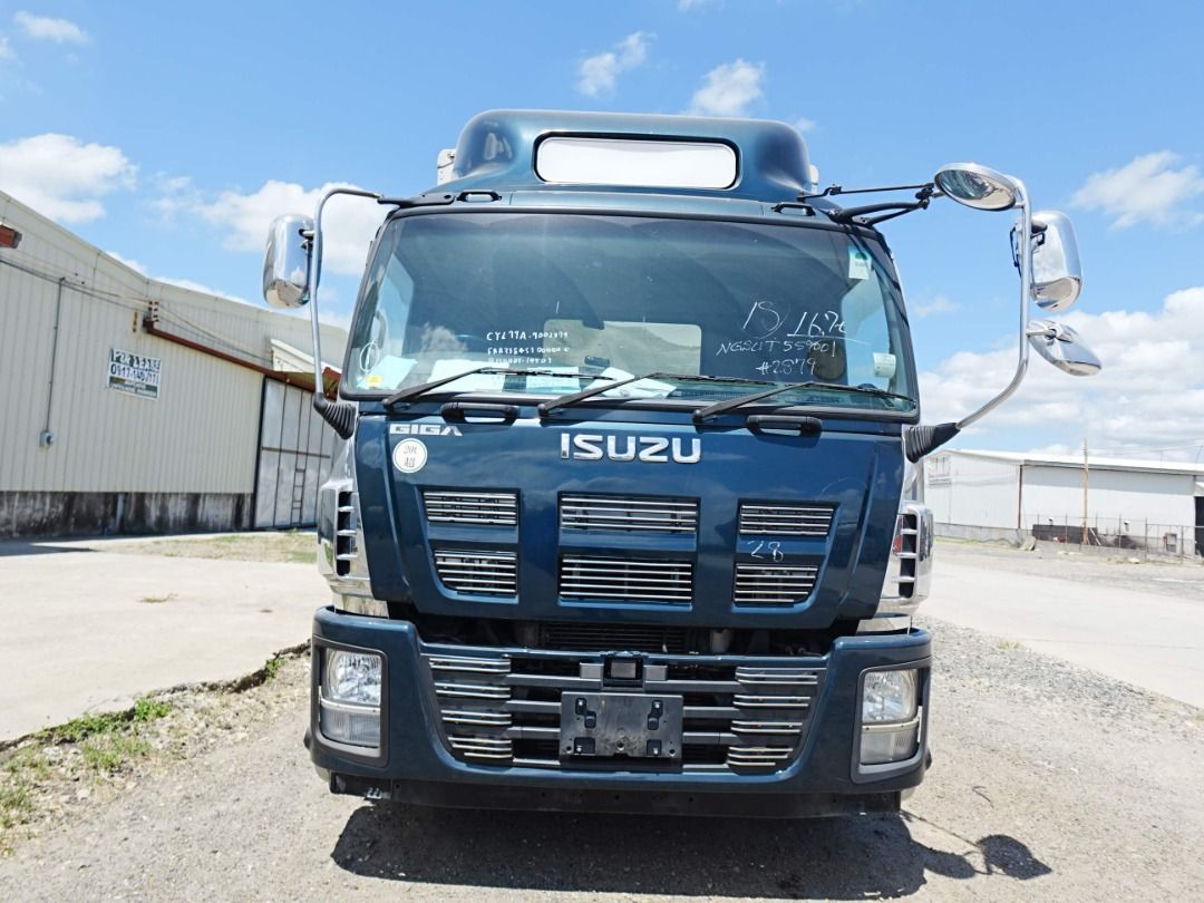 ISUZU 10 WHEELER GIGA WING VAN, Special Vehicles, Heavy Vehicles on ...