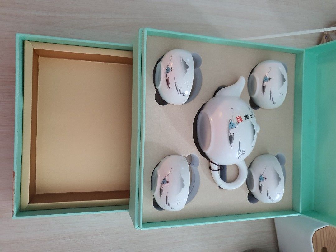 Mooncake Box & Tea Set - By Intercontinental, Furniture & Home Living ...