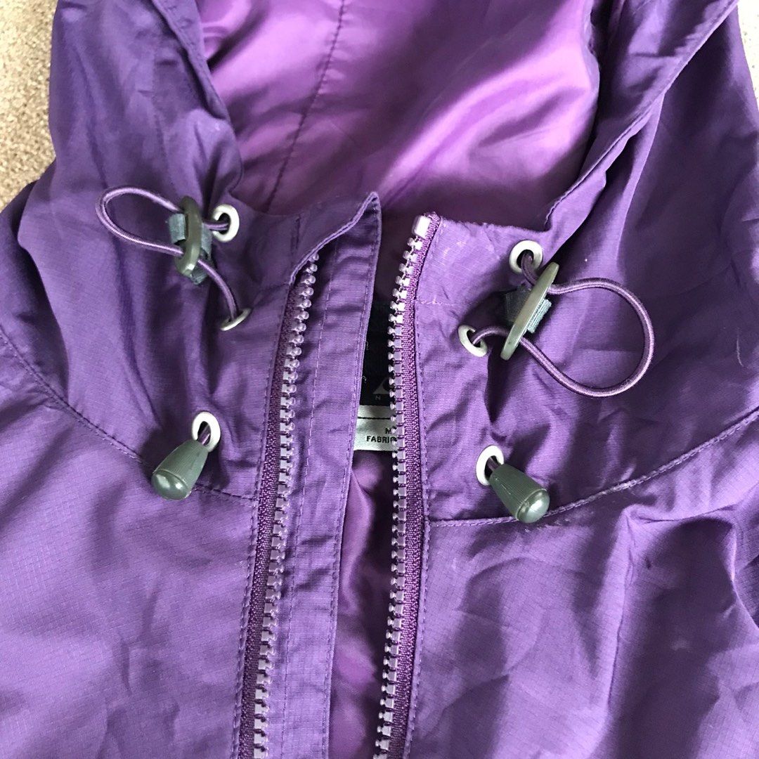 SOLD Nike ACG outdoor, Fesyen Pria, Pakaian , Baju Luaran di Carousell