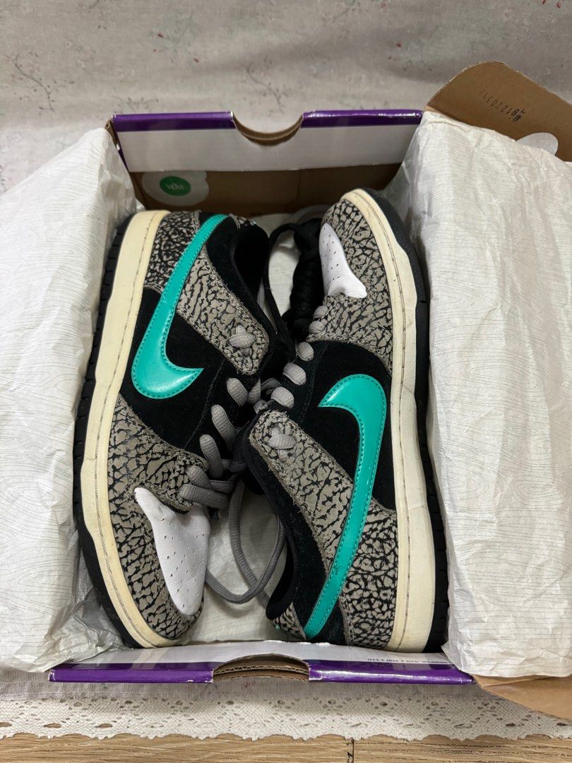 Nike SB Elephant Atmos, Men's Fashion, Footwear, Sneakers on Carousell