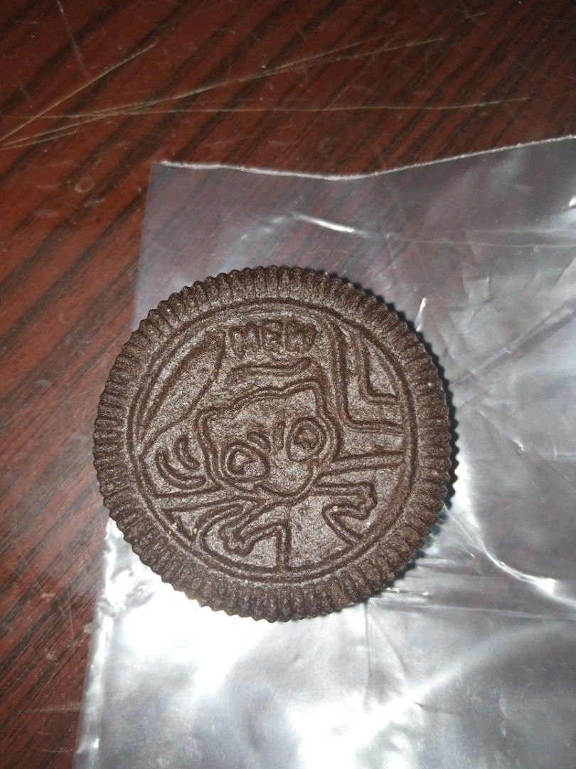 Pokemon Oreo Cookie - Rare Mew Print Collectors Card, Hobbies & Toys ...