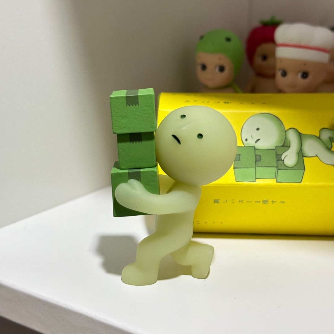 smiski moving series - balancing boxes, Hobbies & Toys, Toys & Games on ...