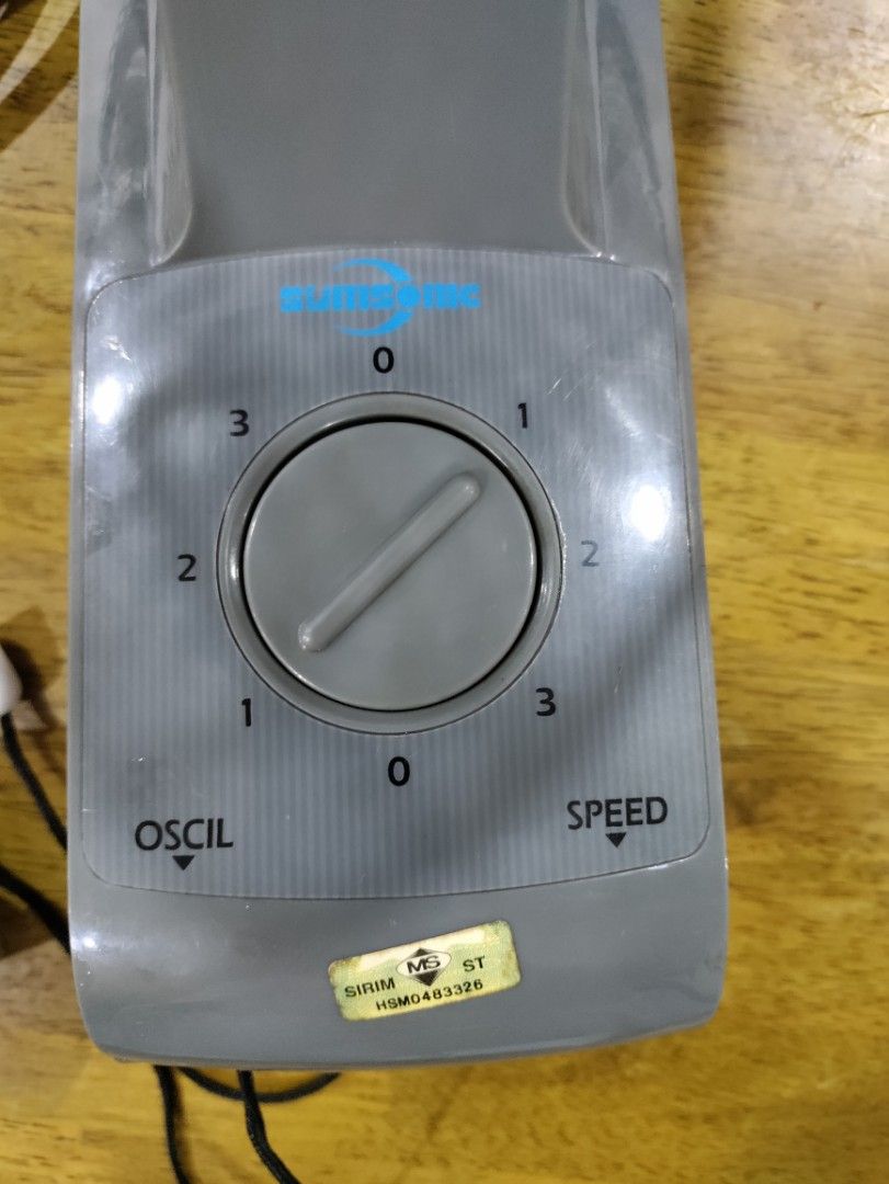 Moving Sale : SumSonic 16 inches Wall Fan, 5 blades, Furniture & Home ...