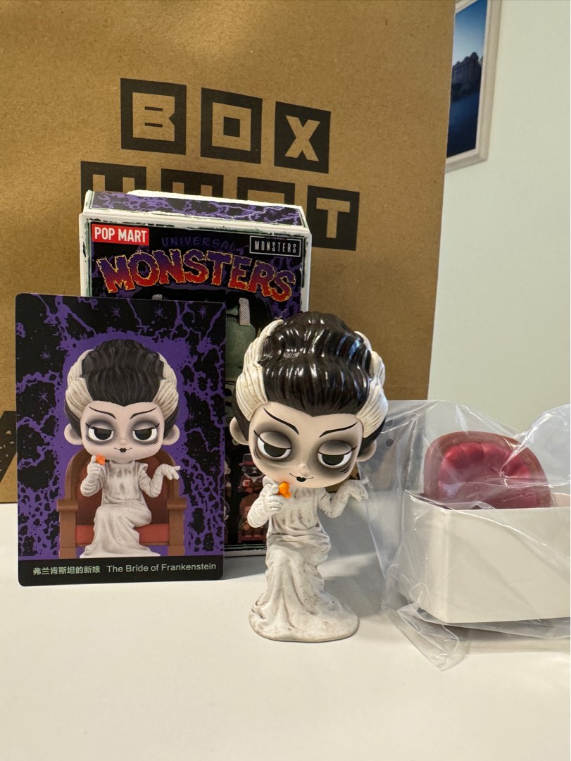 Universal Monsters - The Bride of Frankenstein Pop Mart, Hobbies & Toys ...