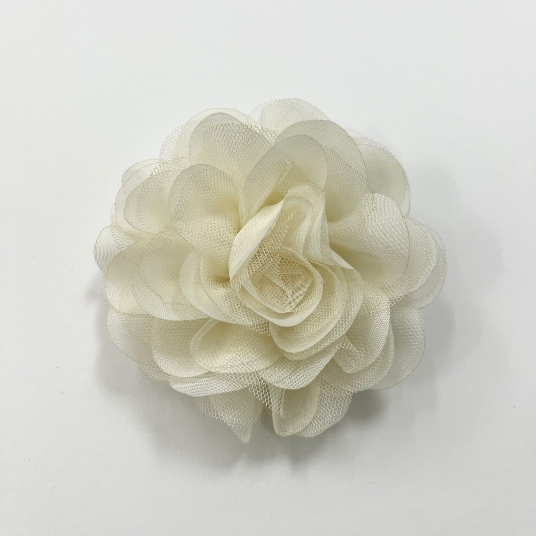 Lovisa White flower brooch / pin, Women's Fashion, Watches ...
