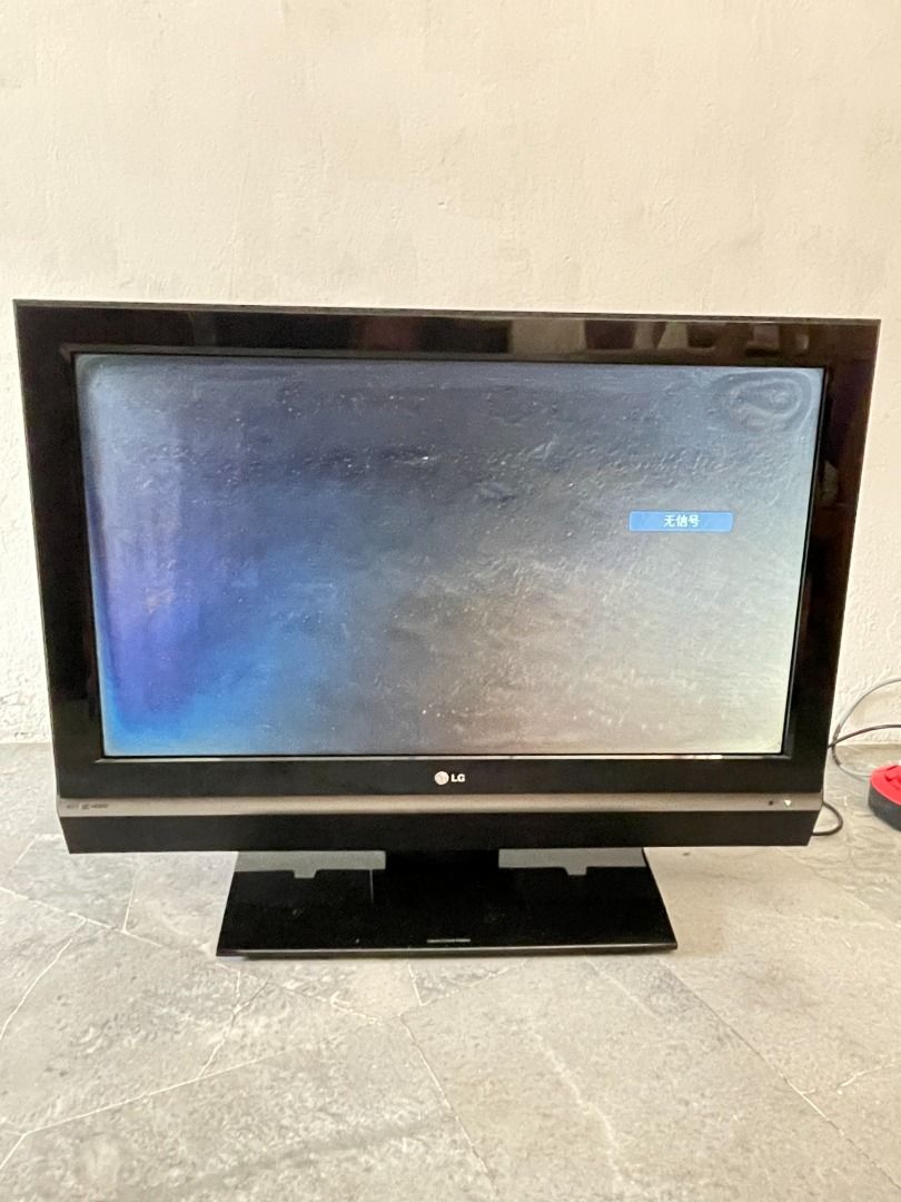 42 inch TV, TV & Home Appliances, TV & Entertainment, TV on Carousell