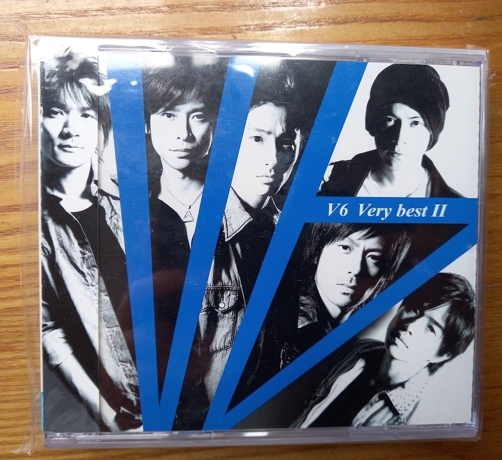 二手 日語 專輯CD出清 V6 Very best II 初回限定B版 V6 非常精選II 附側標&歌詞 9成新 犬夜叉, 書籍、休閒與玩具, 樂器、音樂相關, CD、DVD在旋轉拍賣