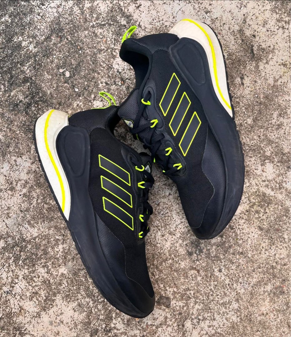 ADIDAS ALPHALAVA GUART SHOES SECOND BRANDED, Fesyen Pria, Sepatu ...