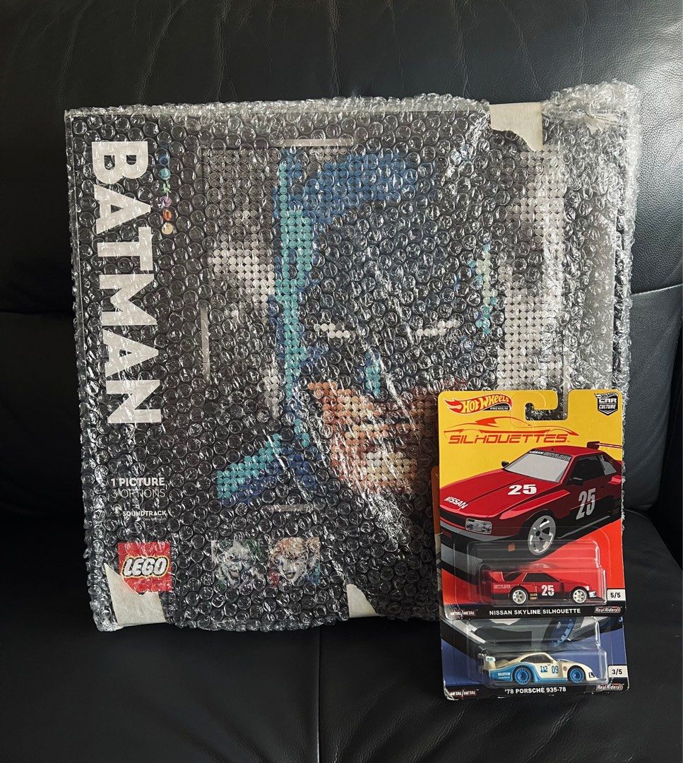 Brand New [Retired] Lego Jim Lee Batman Collection 31205 / Hot Wheels ...