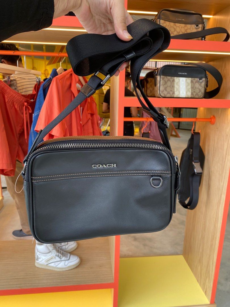 Coach Graham Crossbody, Luxury, Bags & Wallets on Carousell