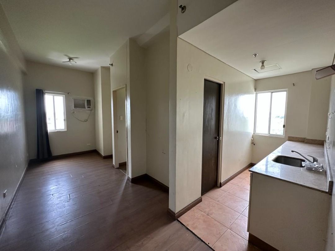 For Sale CONDO INSIDE MULTINATIONAL VILLAGE, PARANAQUE Studio to 2BR 22 ...