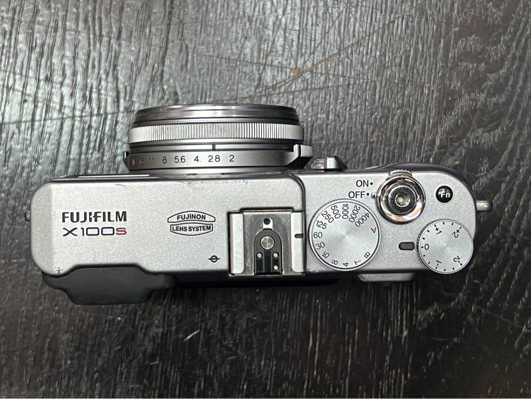 Fujifilm X100S (Box), Photography, Cameras on Carousell
