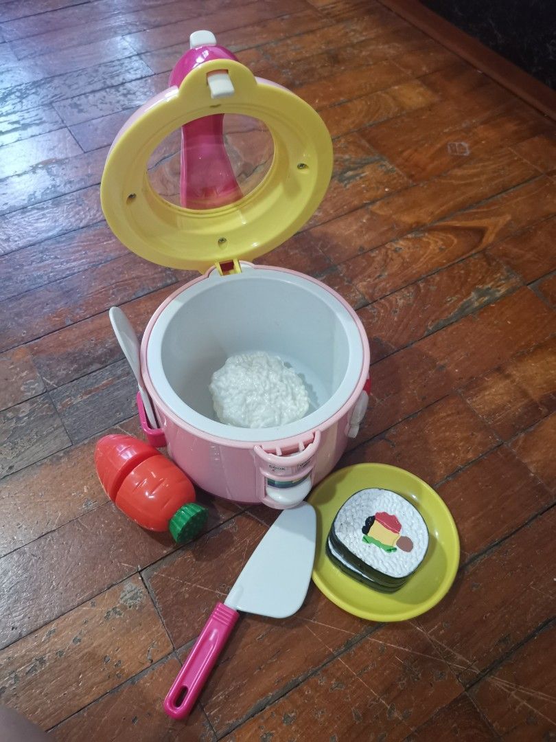 hello kitty rice cooker set, Hobbies & Toys, Toys & Games on Carousell