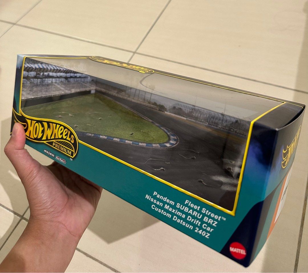 Hot Wheels box (diorama) set (Greddy) - Fleet Street, Custom Datsun ...