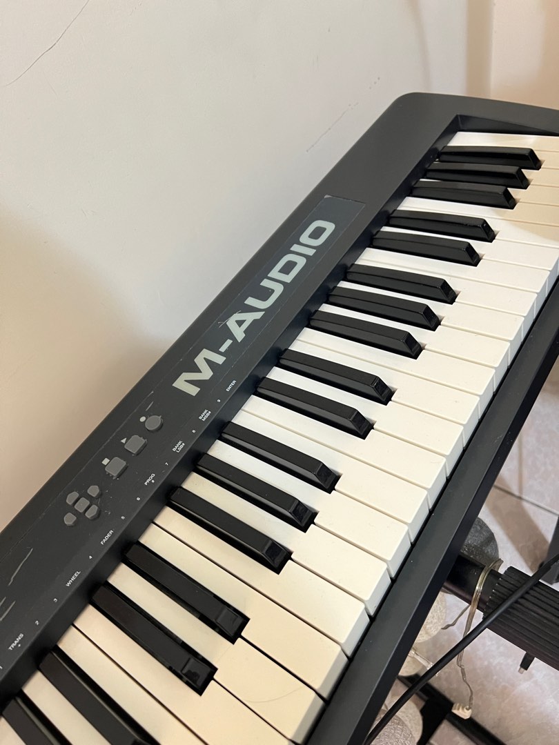 Keystation 88鍵盤 m-audio 鋼琴, 書籍、休閒與玩具, 樂器、音樂相關, 樂器在旋轉拍賣