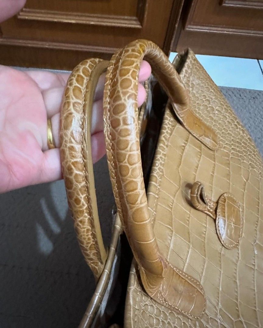 LONGCHAMP FULL KULIT ASLI, Fesyen Wanita, Tas & Dompet di Carousell