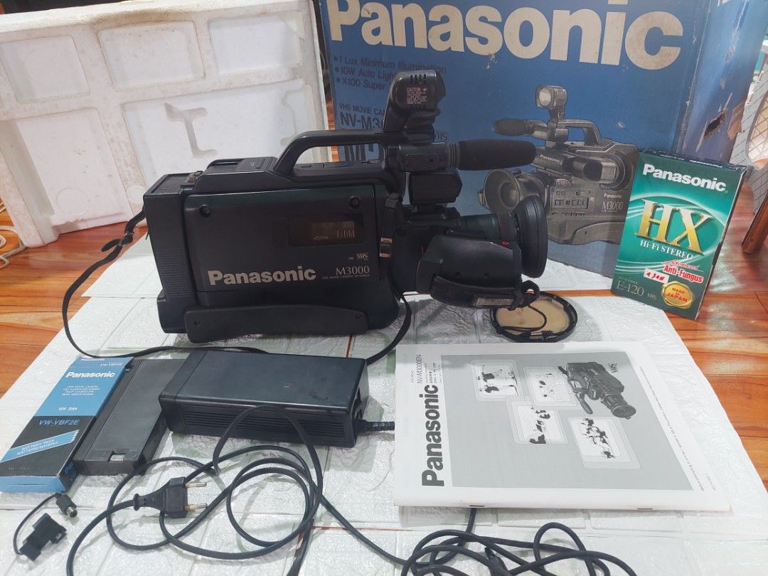 Panasonic VHS M3000 Video Recorder Vintage Fullset, Fotografi di Carousell