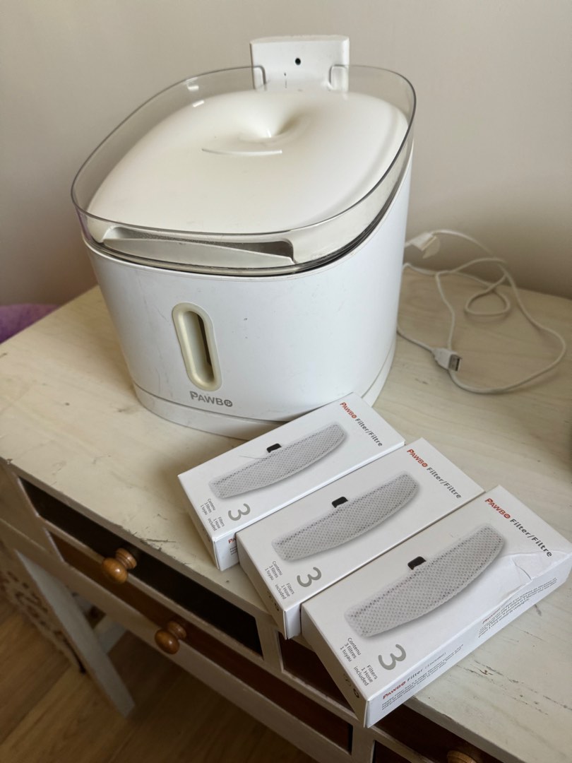 PAWBO_WiFi攝影機_寵物飲水機_7成新, 寵物用品, 寵物及其他在旋轉拍賣