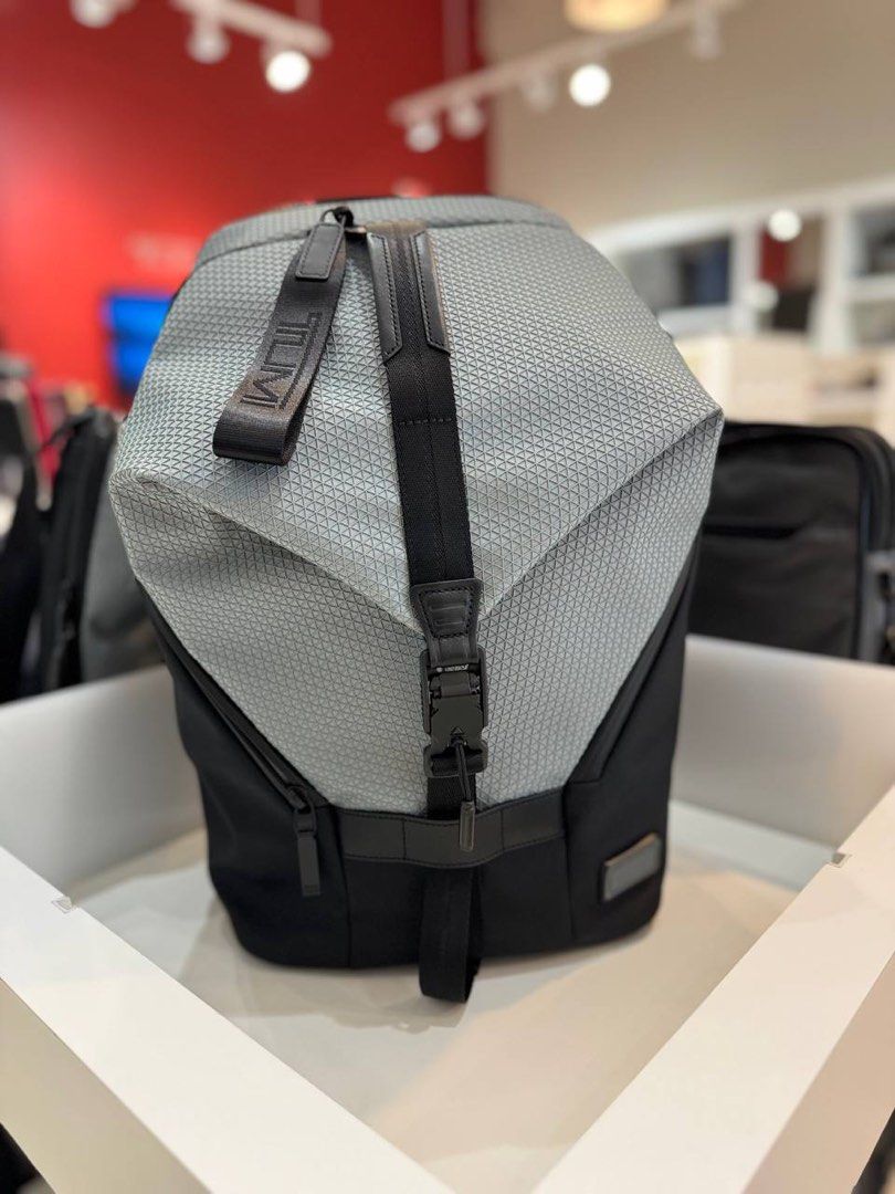 (PREORDER) TUMI FINCH BACKPACK, Men's Fashion, Bags, Backpacks on Carousell