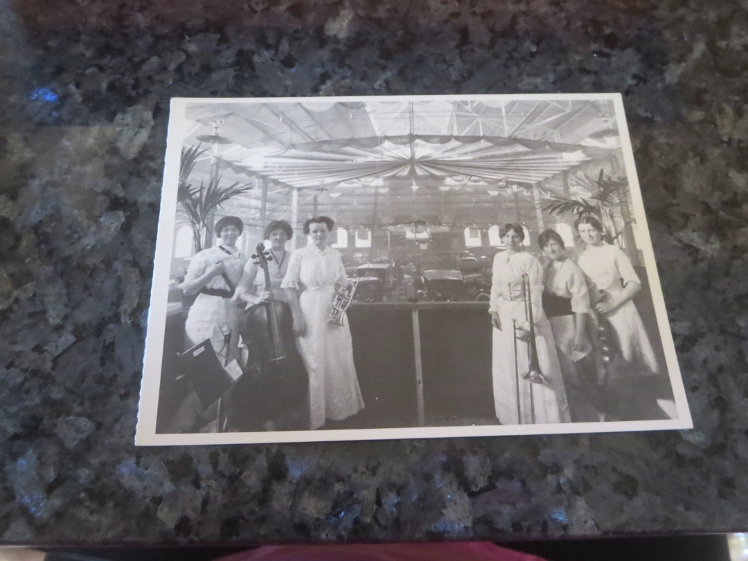 VINTAGE POSTCARD TORONTO CIRCA 1912 ALL GIRL ORCHESTRA AT TORONTO ...